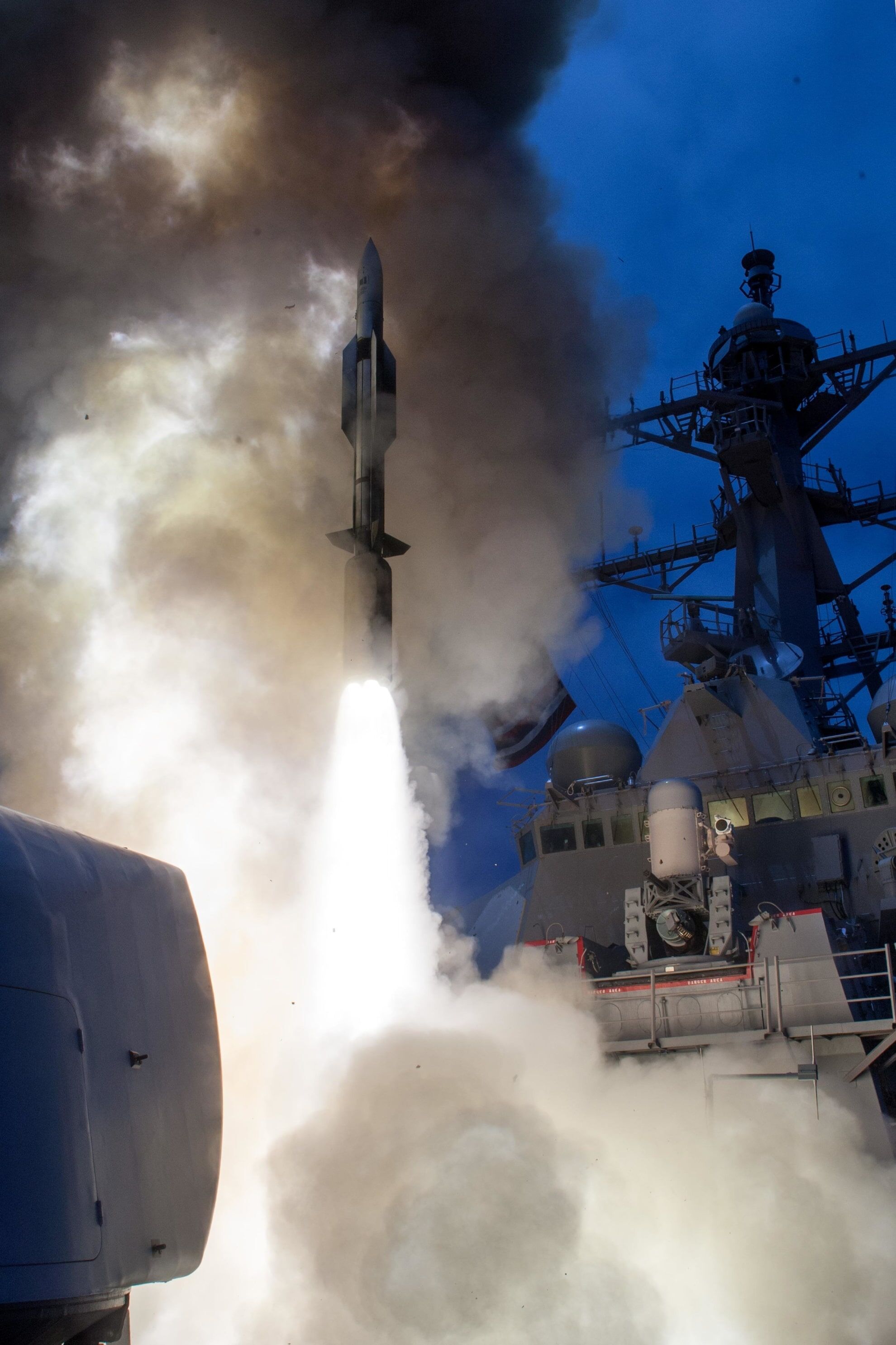 Standard Missile-6 (SM-6) | Missile Threat